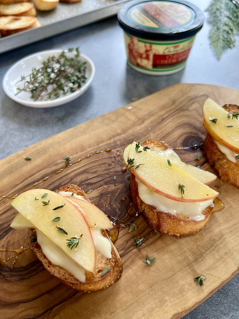 Unexpected Cheddar Cheese Spread for Crostini | Ain't Too Proud To Meg